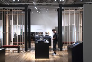 Acrylic Museum Showcases - The Museum of New Zealand