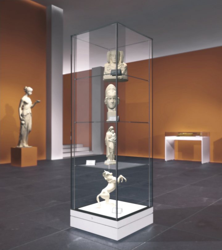 Standard and Bespoke Museum Display Cases